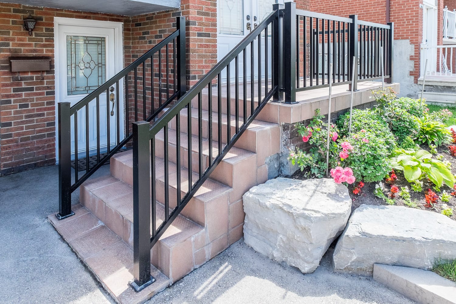 Aluminum Porch Railings | Global Aluminum Solutions Inc.